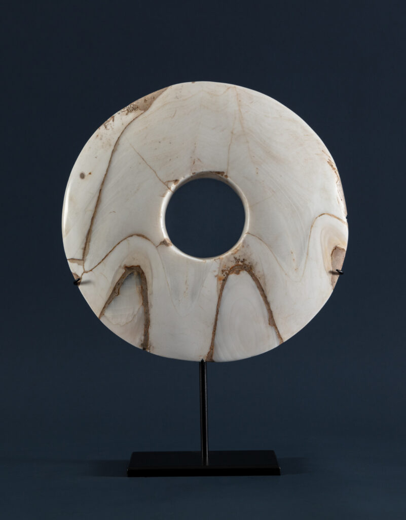 Giant Clamshell Ring - Michael Reid